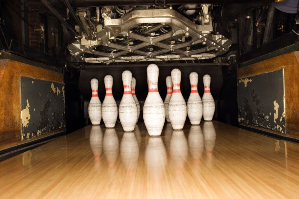 How Bowling Pins Are Set Up - Elite Sporting Guide